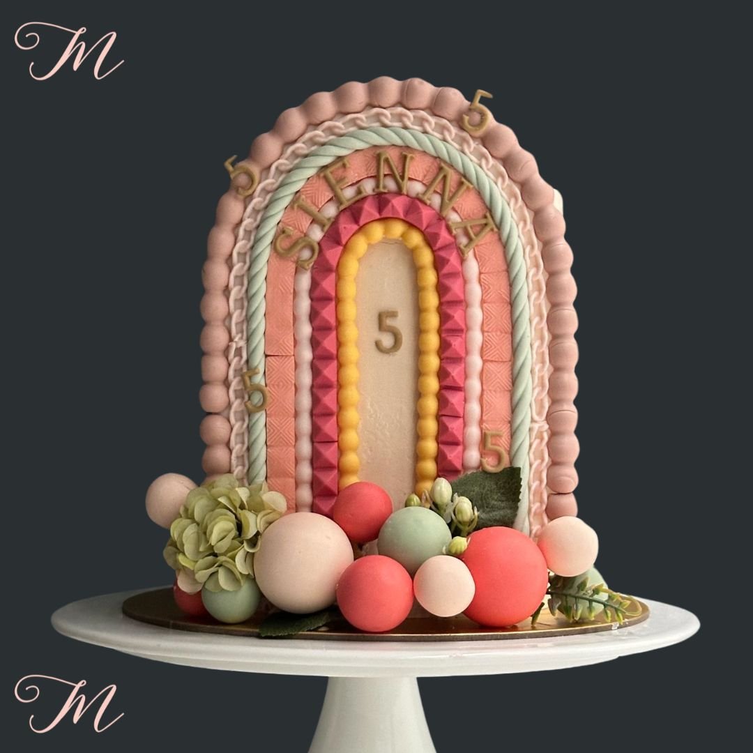 Unique Cakes – Miss Muffet Cake Boutique